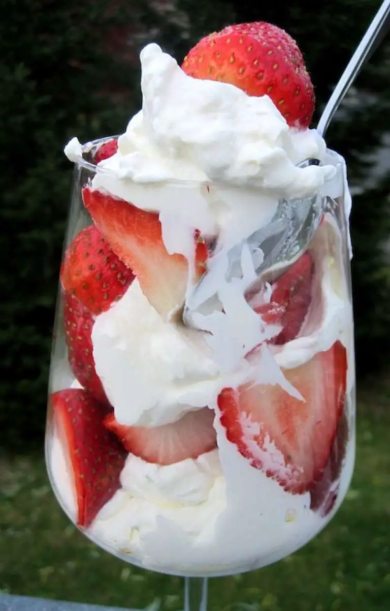 4 ricos postres que puedes hacer fácil en casa