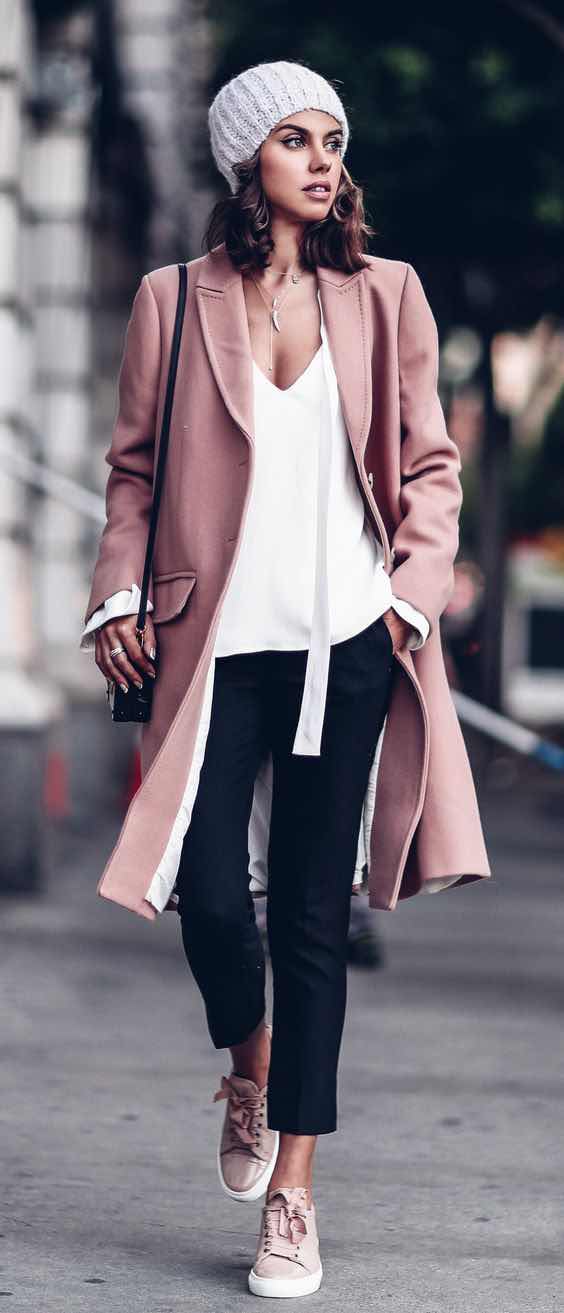 20+ Outfits en color rosa que harán lucir super chic