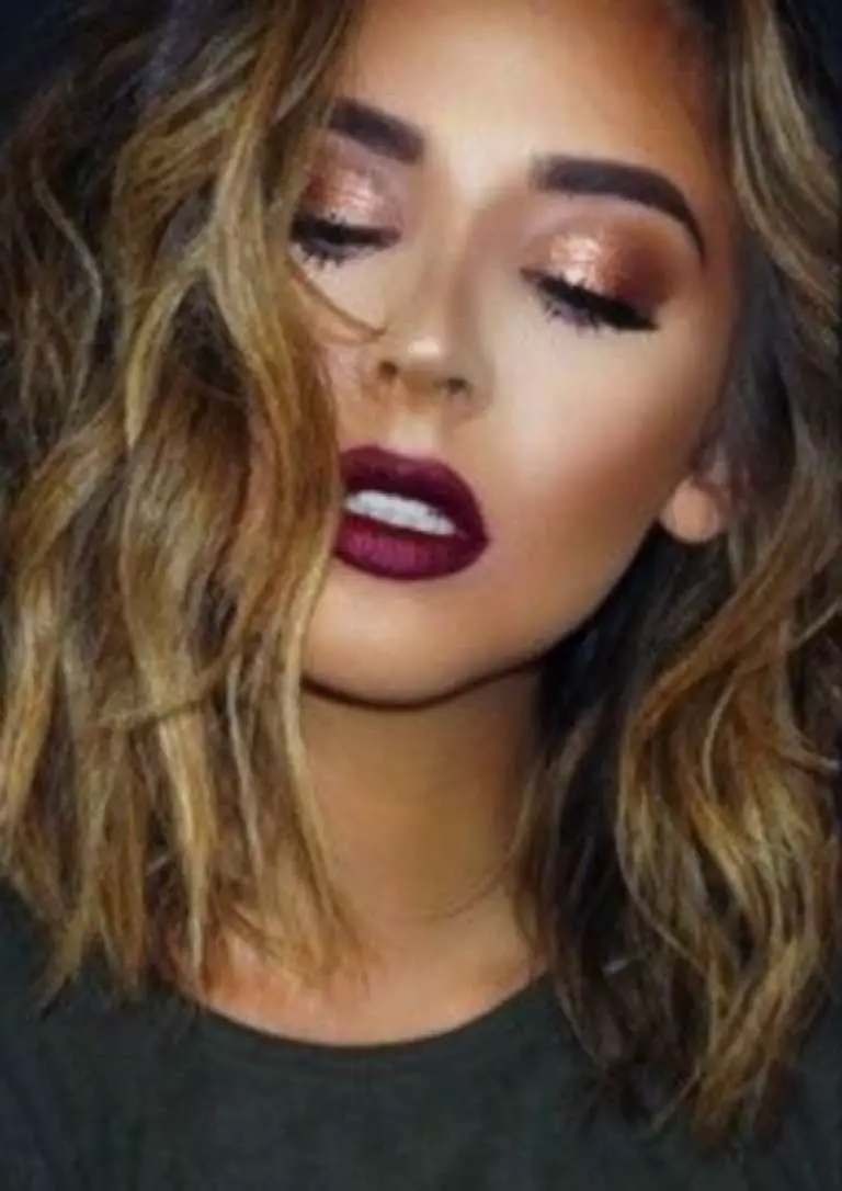 Maquillaje con labios rojos - Perfecta combinación.