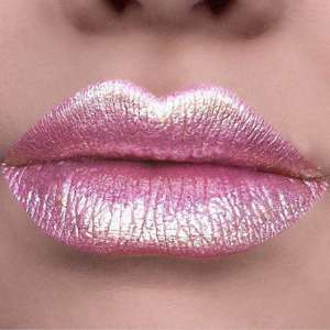 Maquillaje Metálico Especial para las Noches de Fiesta