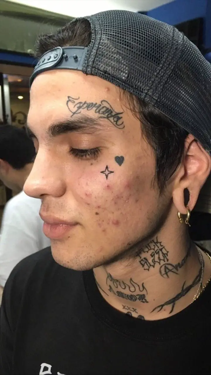 Tatuajes Pequeños en la Cara 【Ejemplos Para ti】